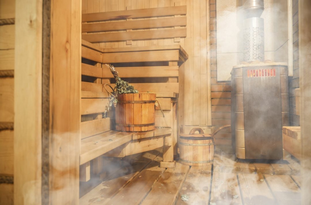 Cold Plunge vs Sauna: The Power of 2 Recovery Methods!